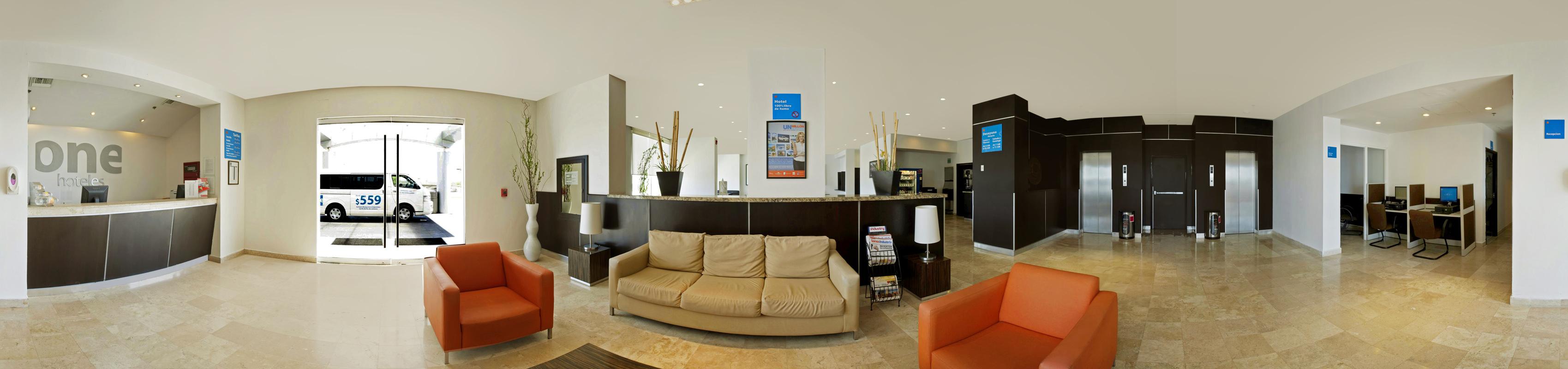 One Monterrey Aeropuerto- Tourist Class Apodaca, Nuevo Leon, Mexico ...