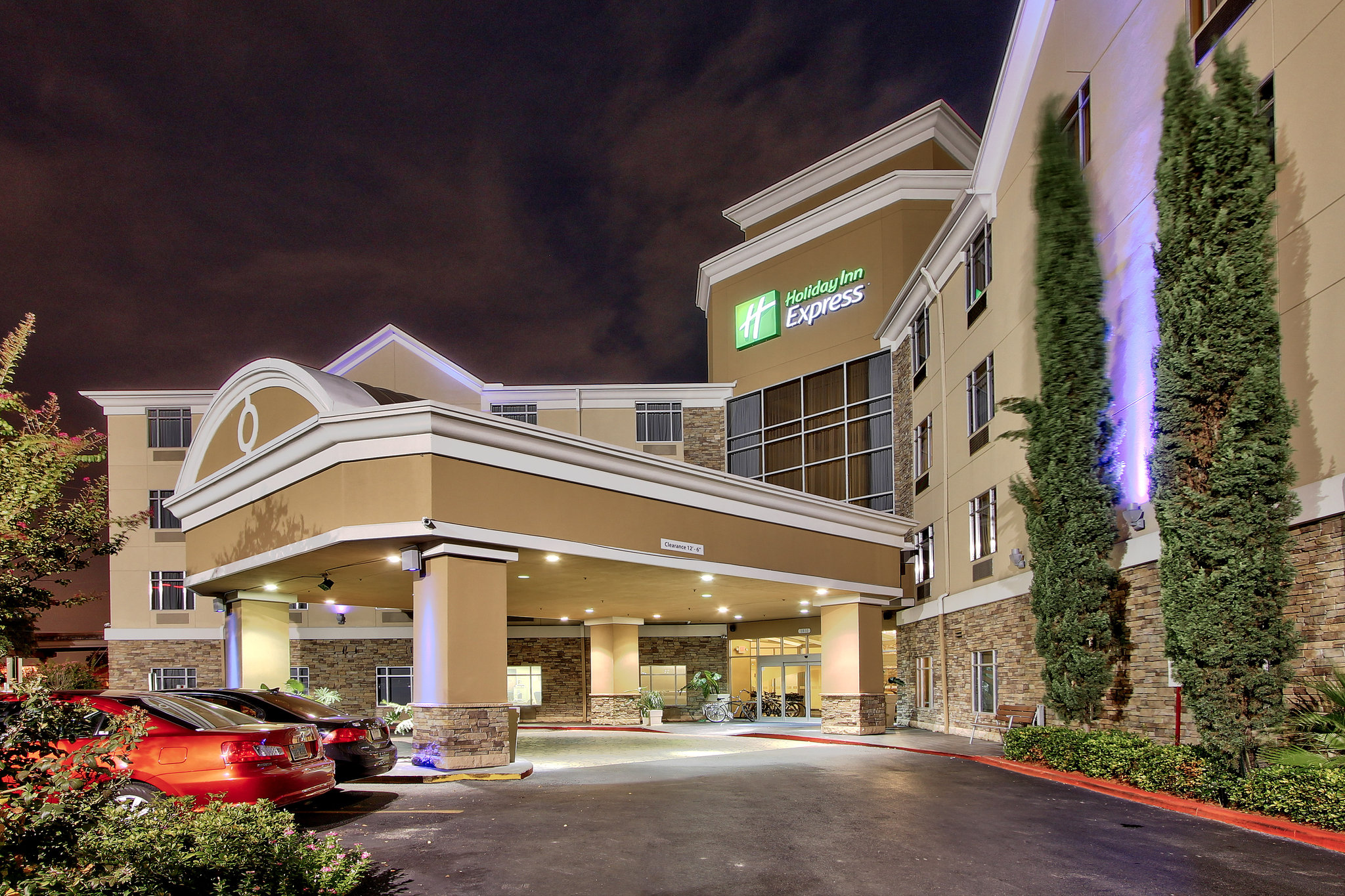 Holiday Inn Express & Stes Houston Dwtn- Houston, TX Hotels- Tourist ...
