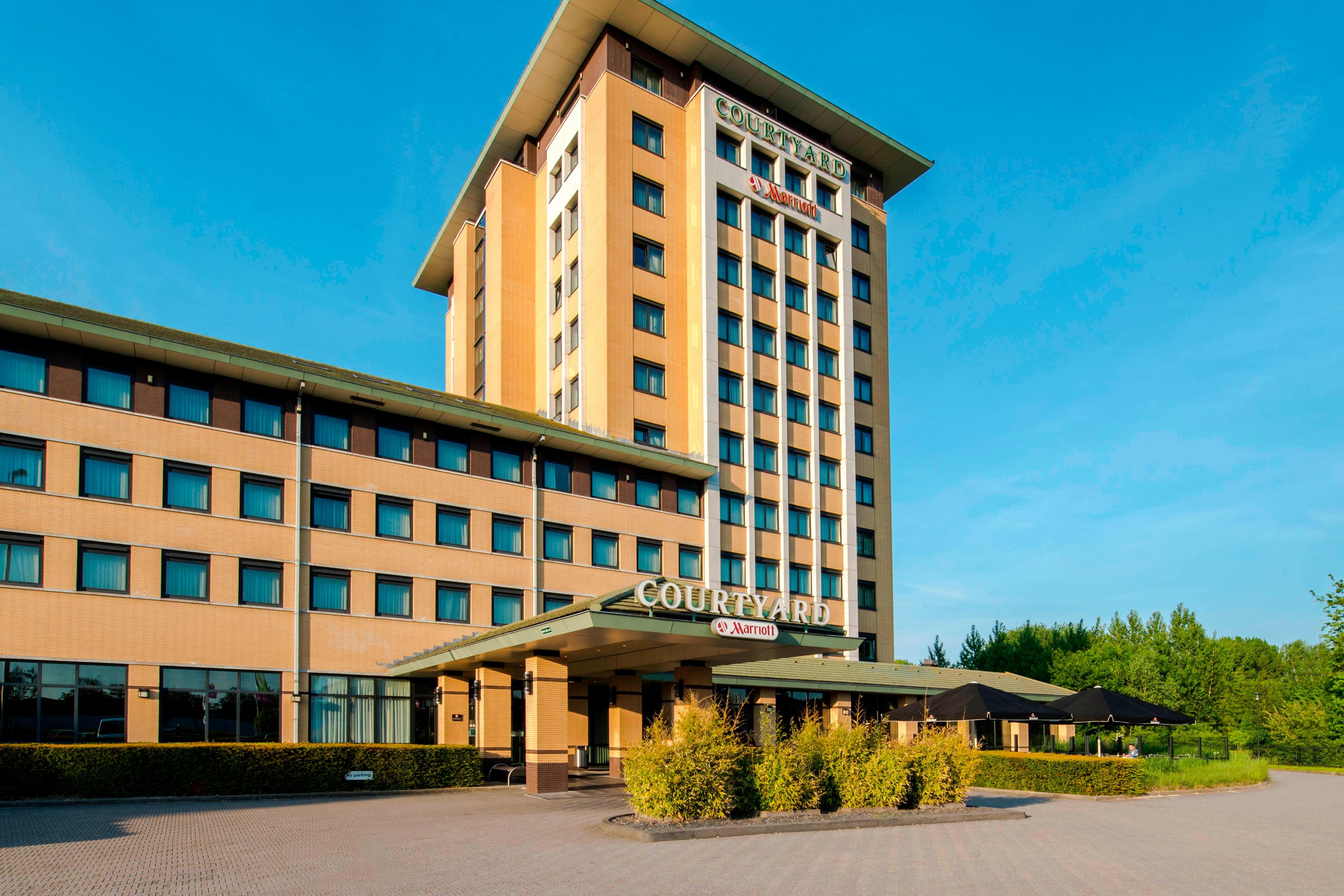 Courtyard by Marriott Amsterdam Airport- First Class Hoofddorp ...