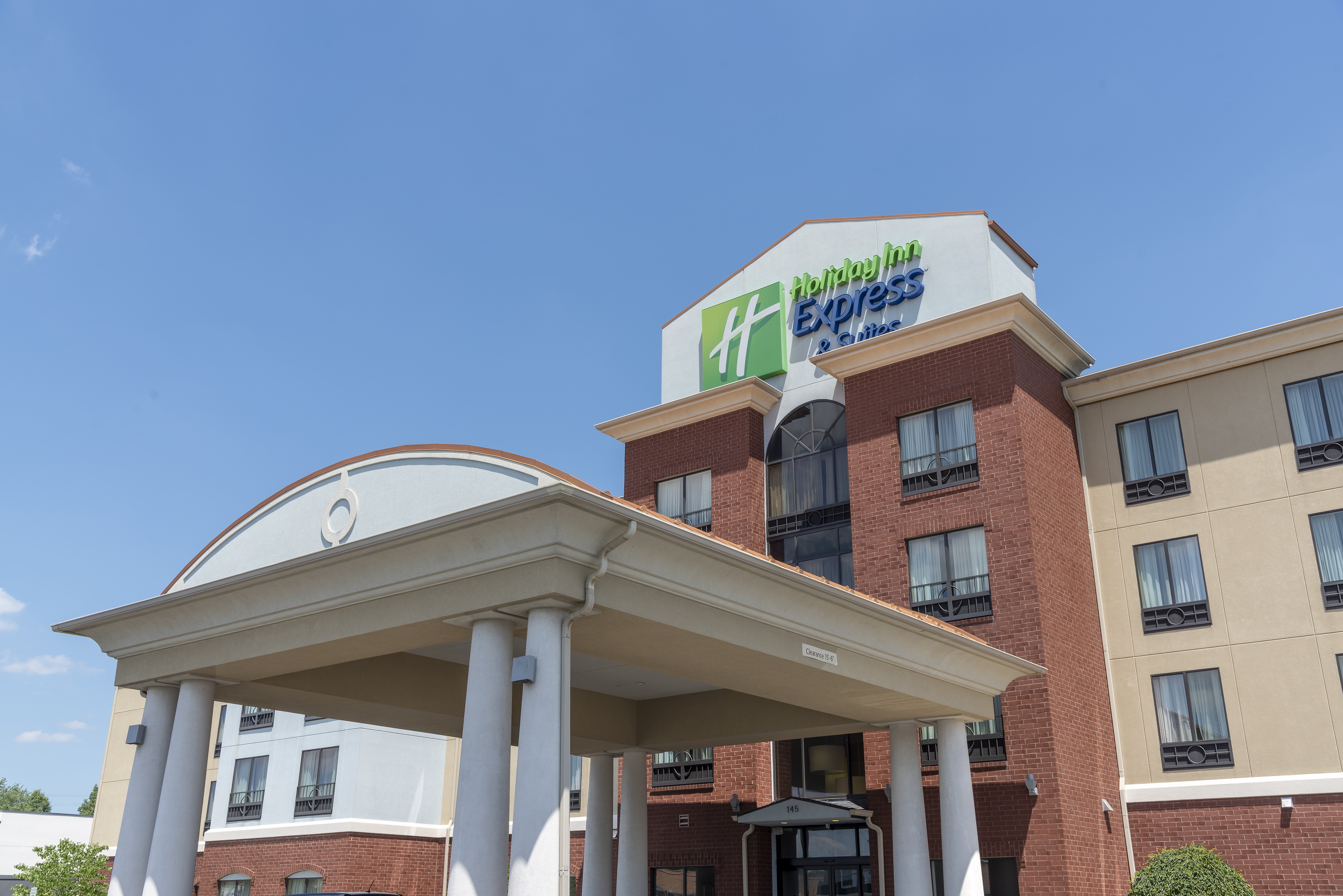 Holiday Inn Express New Philadelphia- Tourist Class New Philadelphia ...