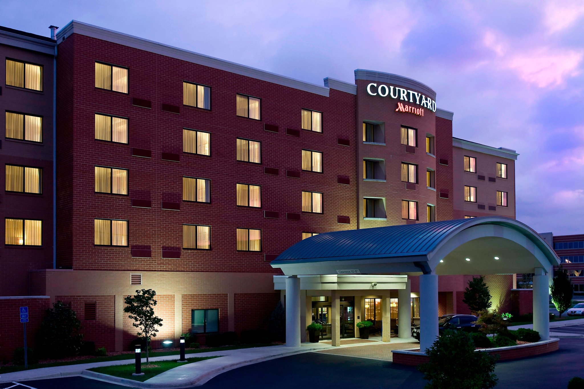 Courtyard by Marriott Cincinnati North- First Class West Chester, OH ...