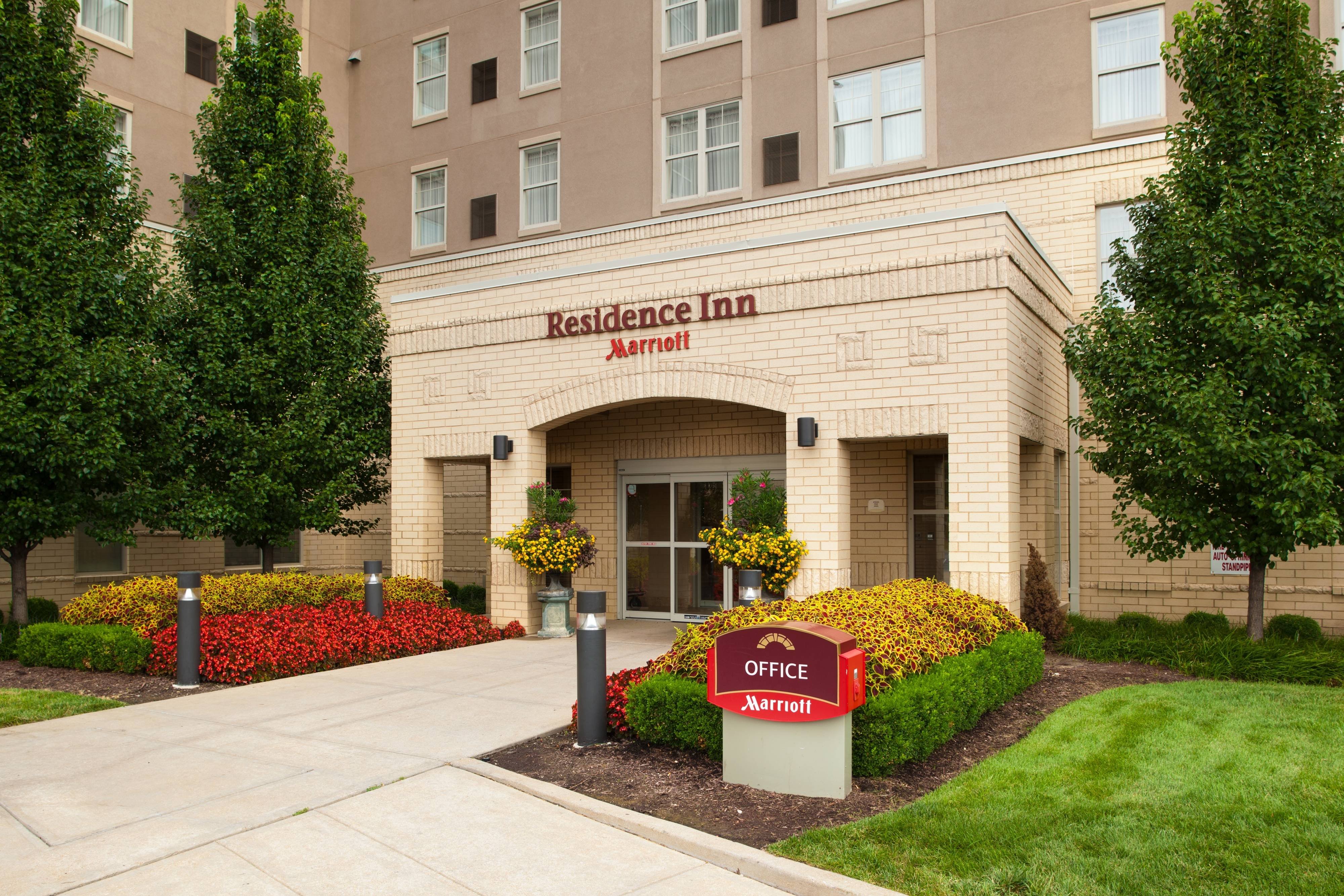 Residence Inn St. Louis Downtown- First Class St Louis, MO Hotels- GDS ...
