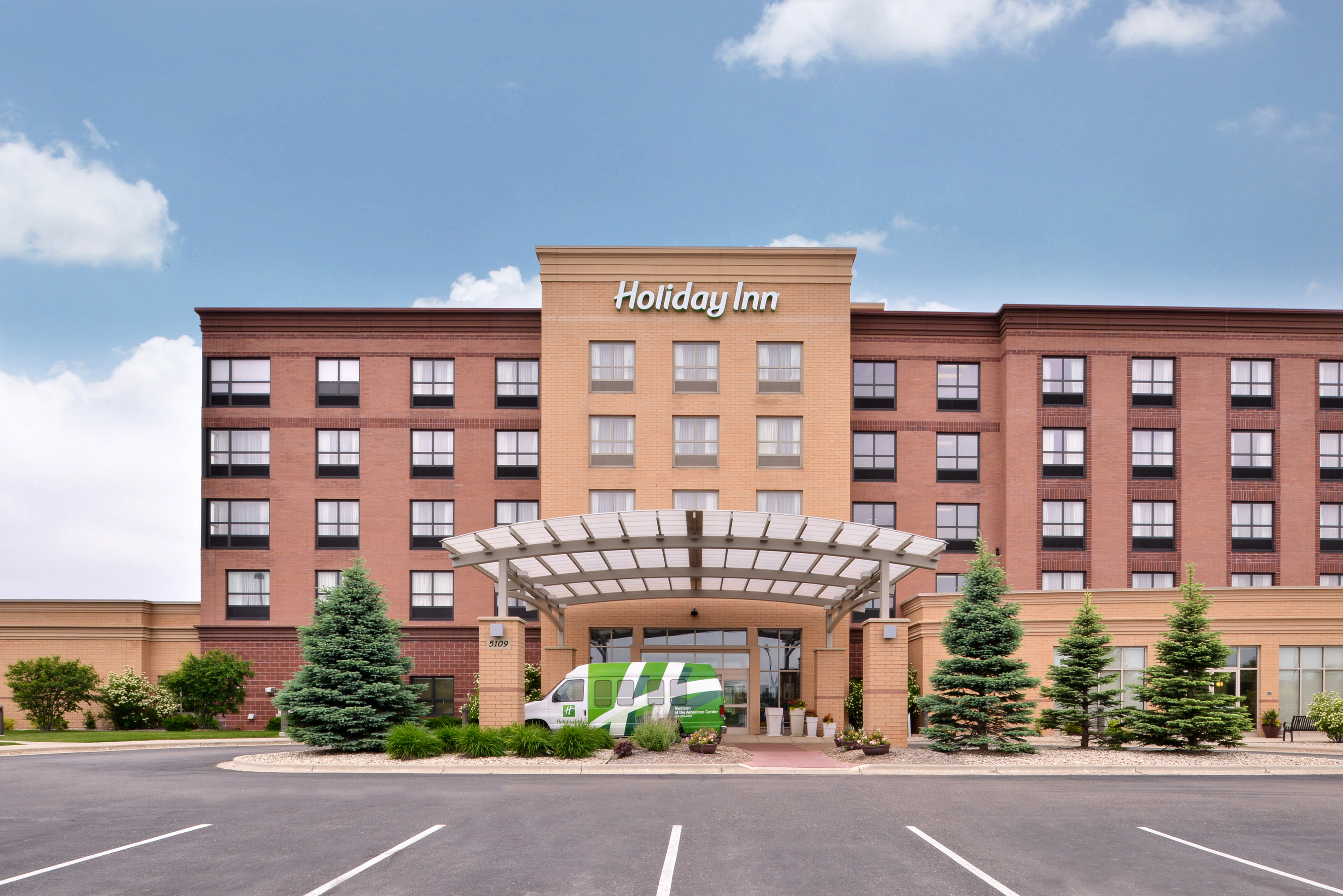 Holiday Inn Madison at the American Ctr- Madison, WI Hotels- Tourist ...
