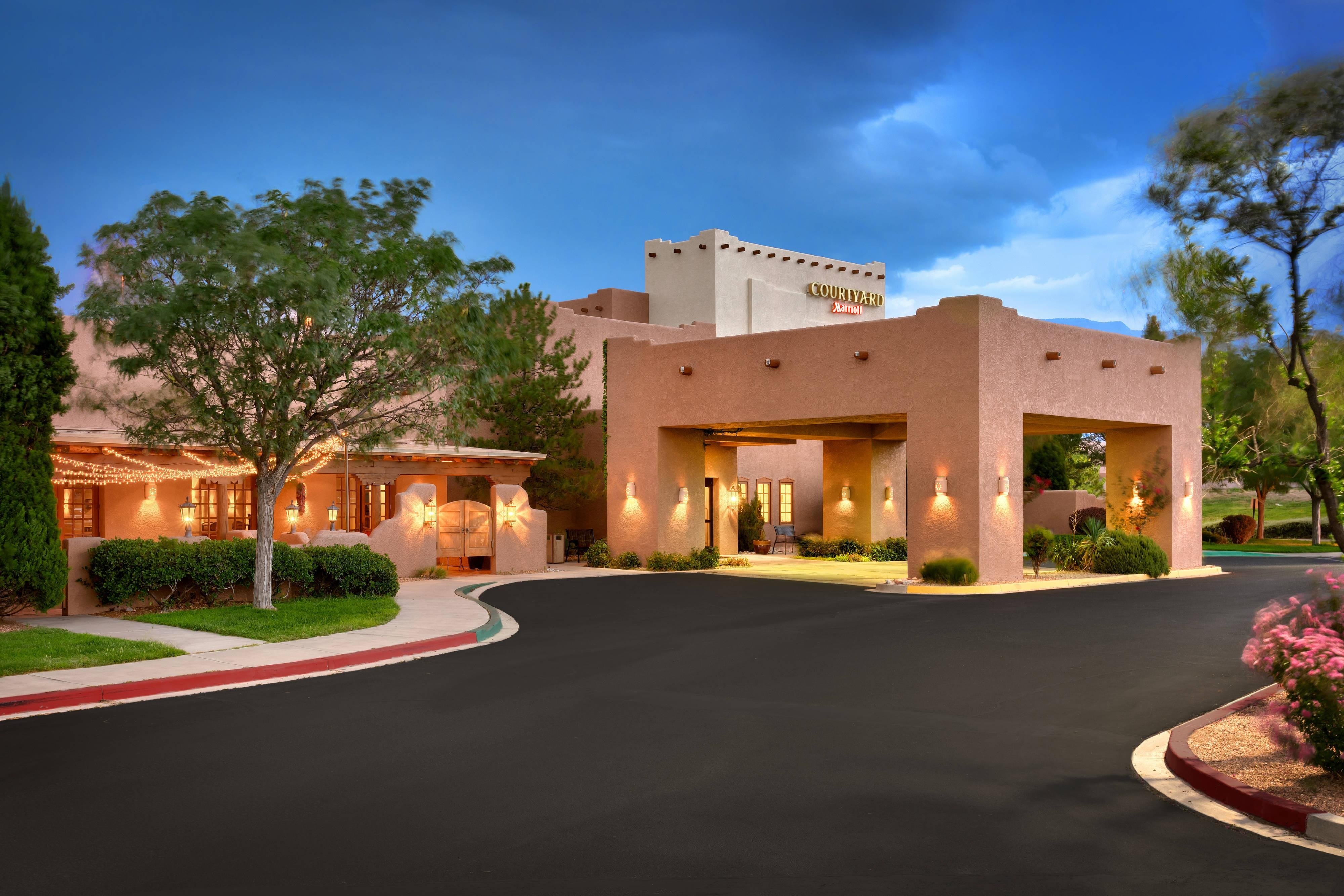Courtyard by Marriott Albuquerque- First Class Albuquerque, NM Hotels ...