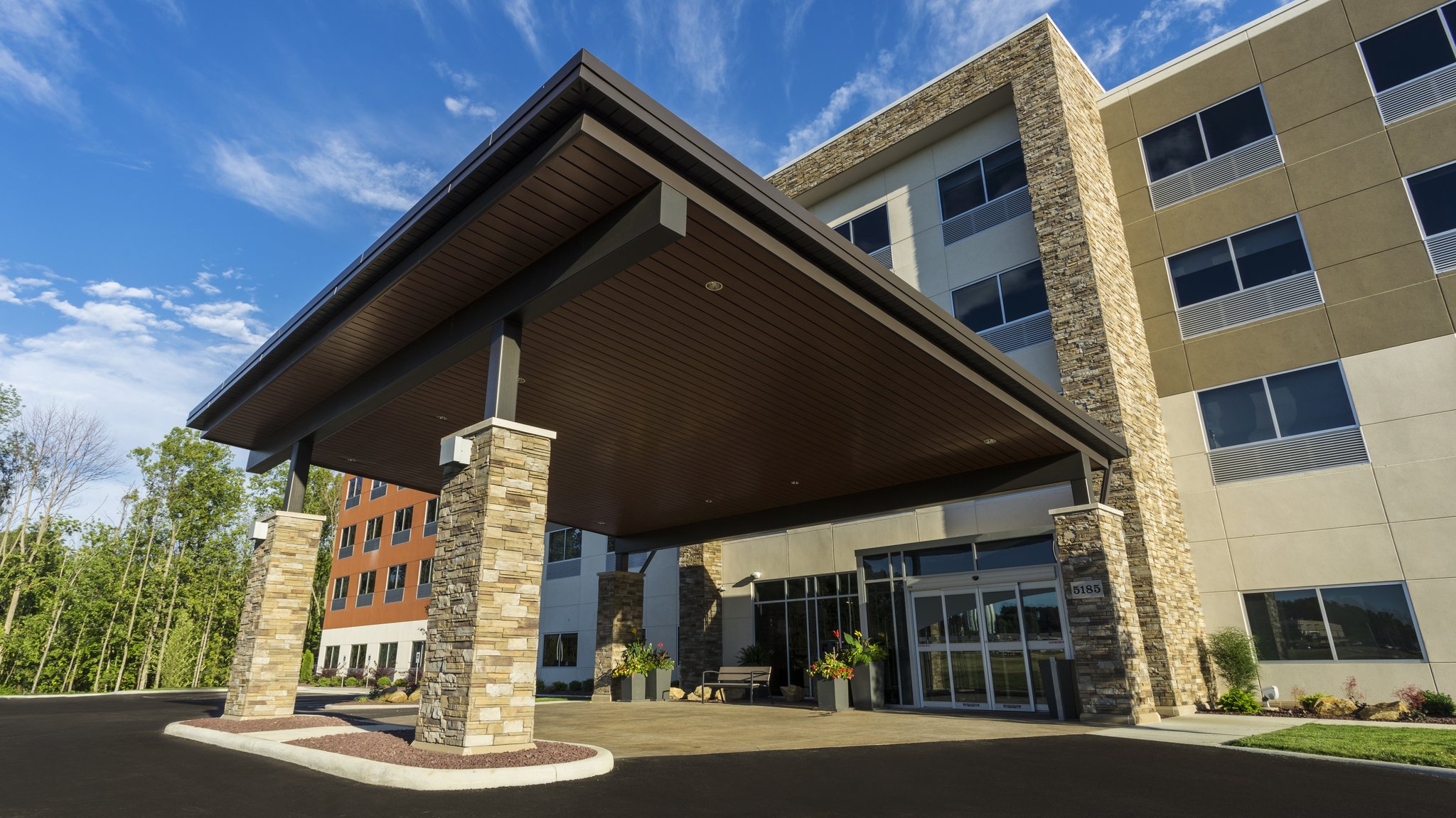 Holiday Inn Express & Suites Medina- Tourist Class Medina, OH Hotels ...
