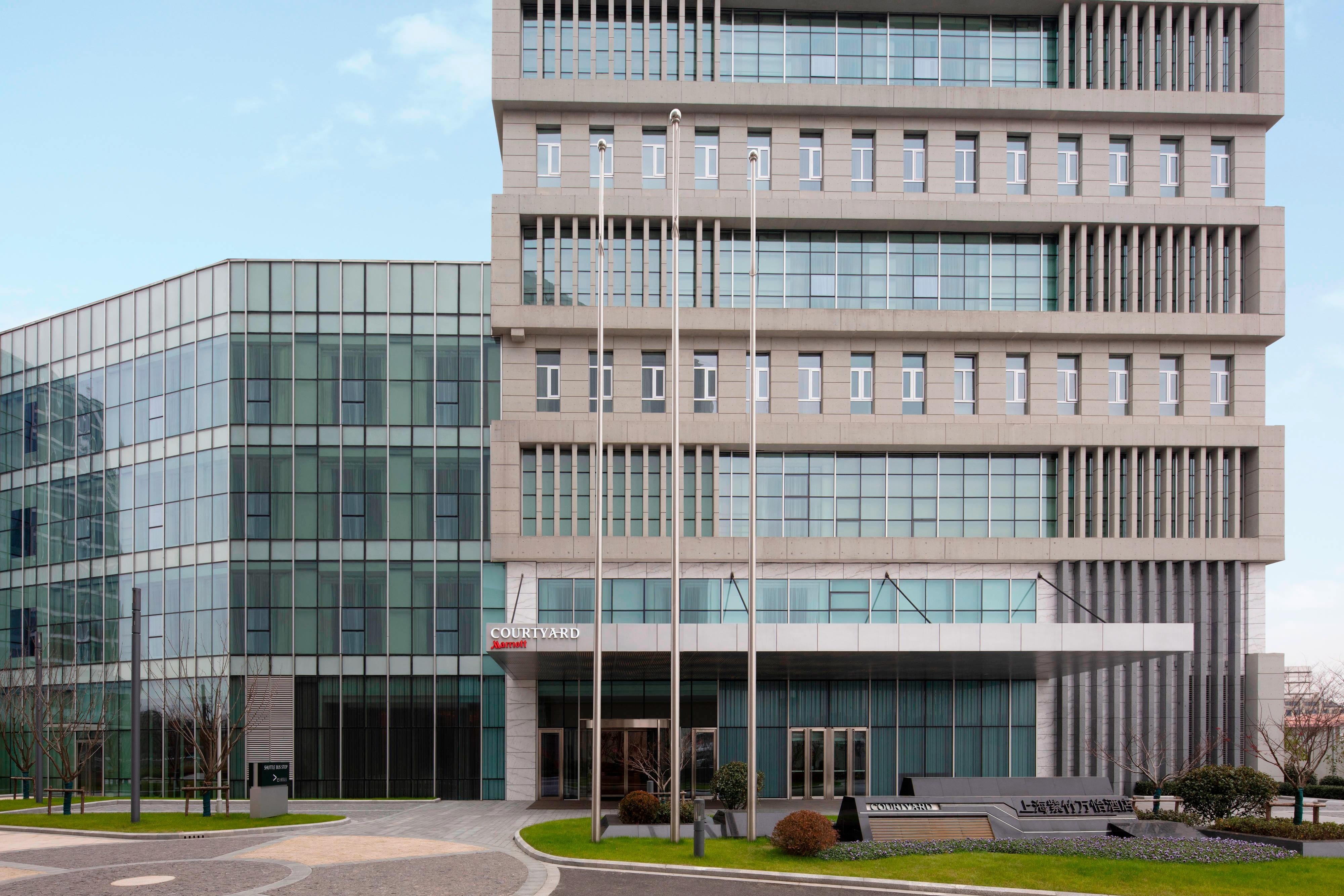 Courtyard Shanghai Minhang- First Class Shanghai, China Hotels- GDS ...