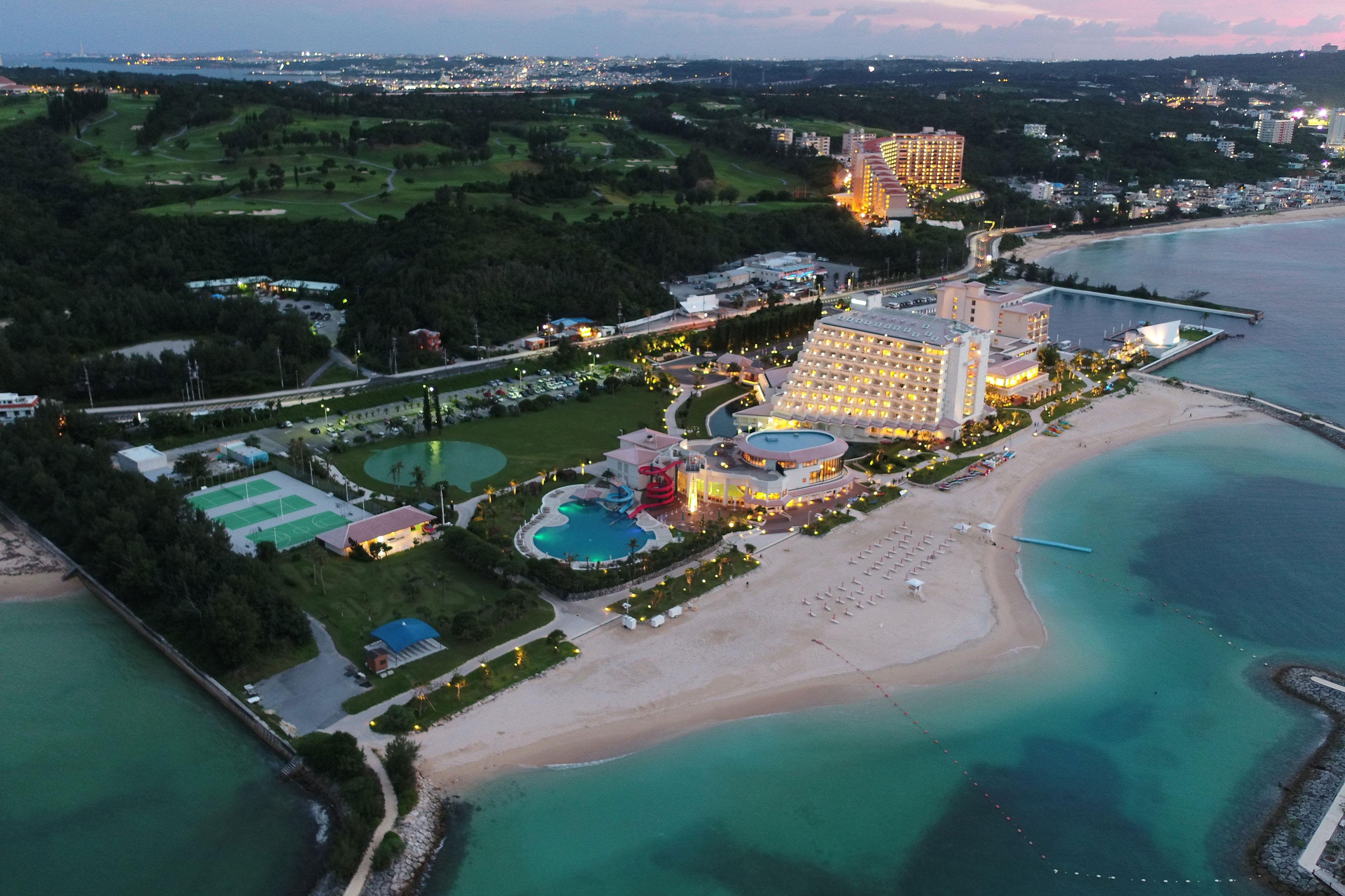 Sheraton Okinawa Sunmarina Resort- First Class Onnason, Okinawa Island ...
