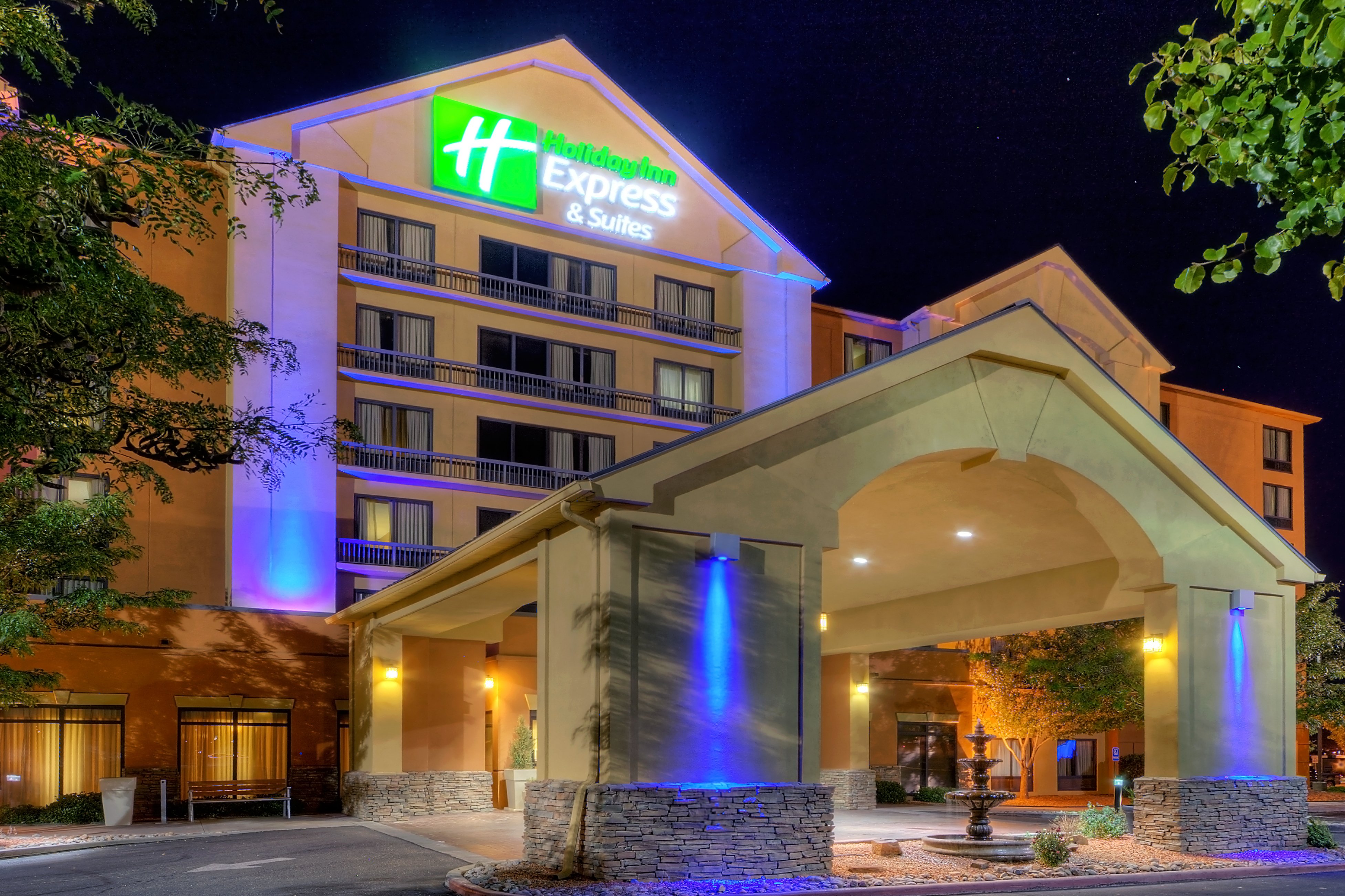 Holiday Inn Express & Suites Albuquerque Midtown, an IHG Hotel | Qantas ...