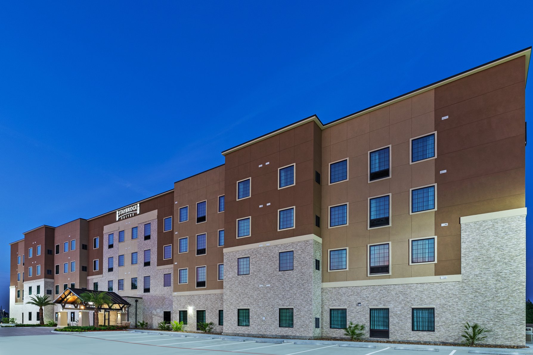 Staybridge Suites Iah Airport East by IHG | Jetstar Hotels