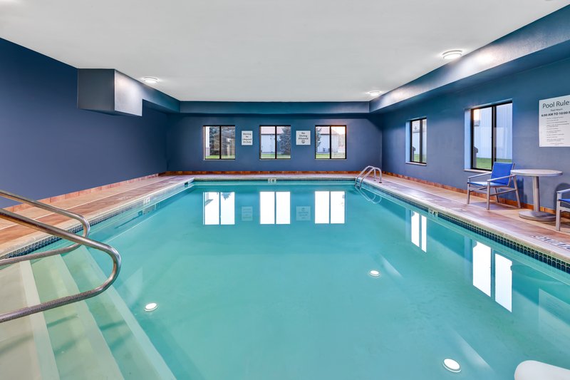Holiday Inn Express & Suites THREE RIVERS